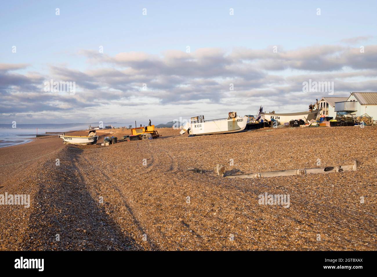 the shingle beach at cooden bay near bexhill east sussex Stock Photo ...