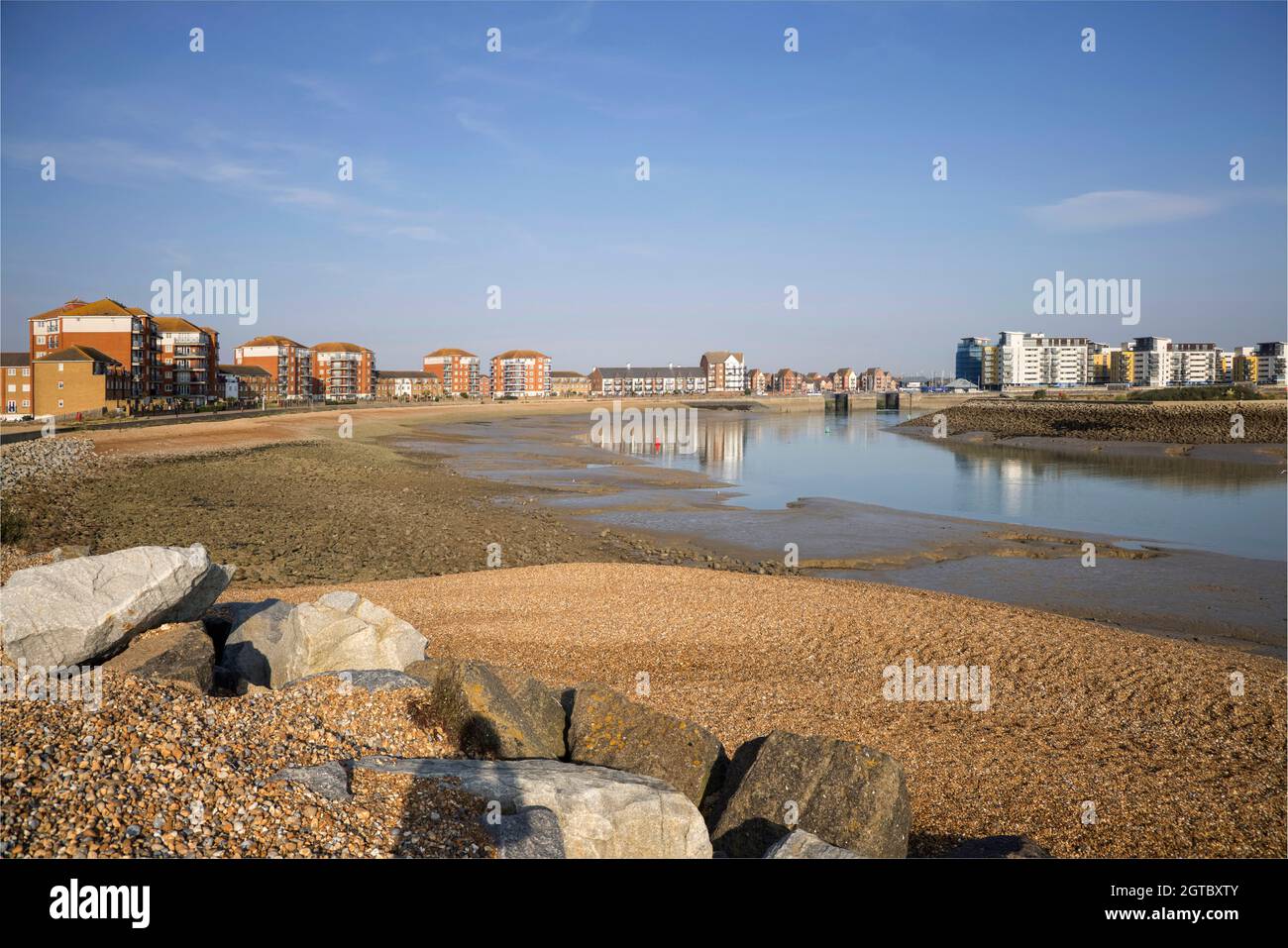 the entrance to sovereign harbour eastbourne east sussex Stock Photo ...