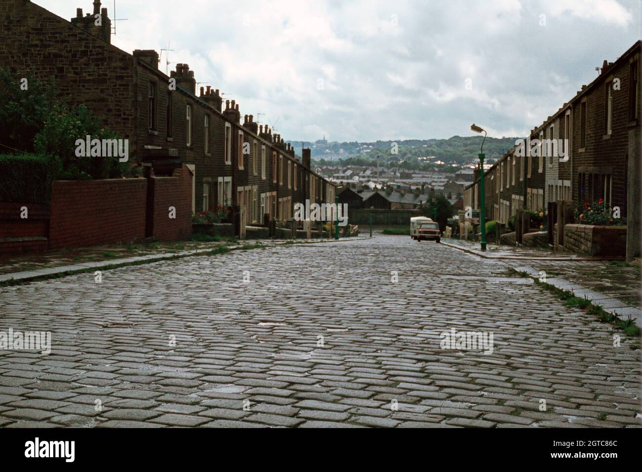 16 Aug 1978 - Accrington, Lancashire. Cobbled streets in the northern ...