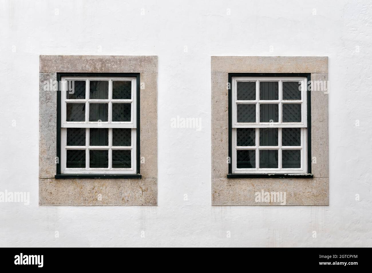 Identical shape hi-res stock photography and images - Alamy