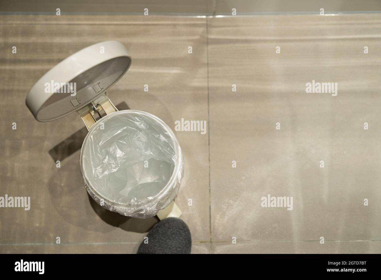 Bin lid from above hi-res stock photography and images - Alamy