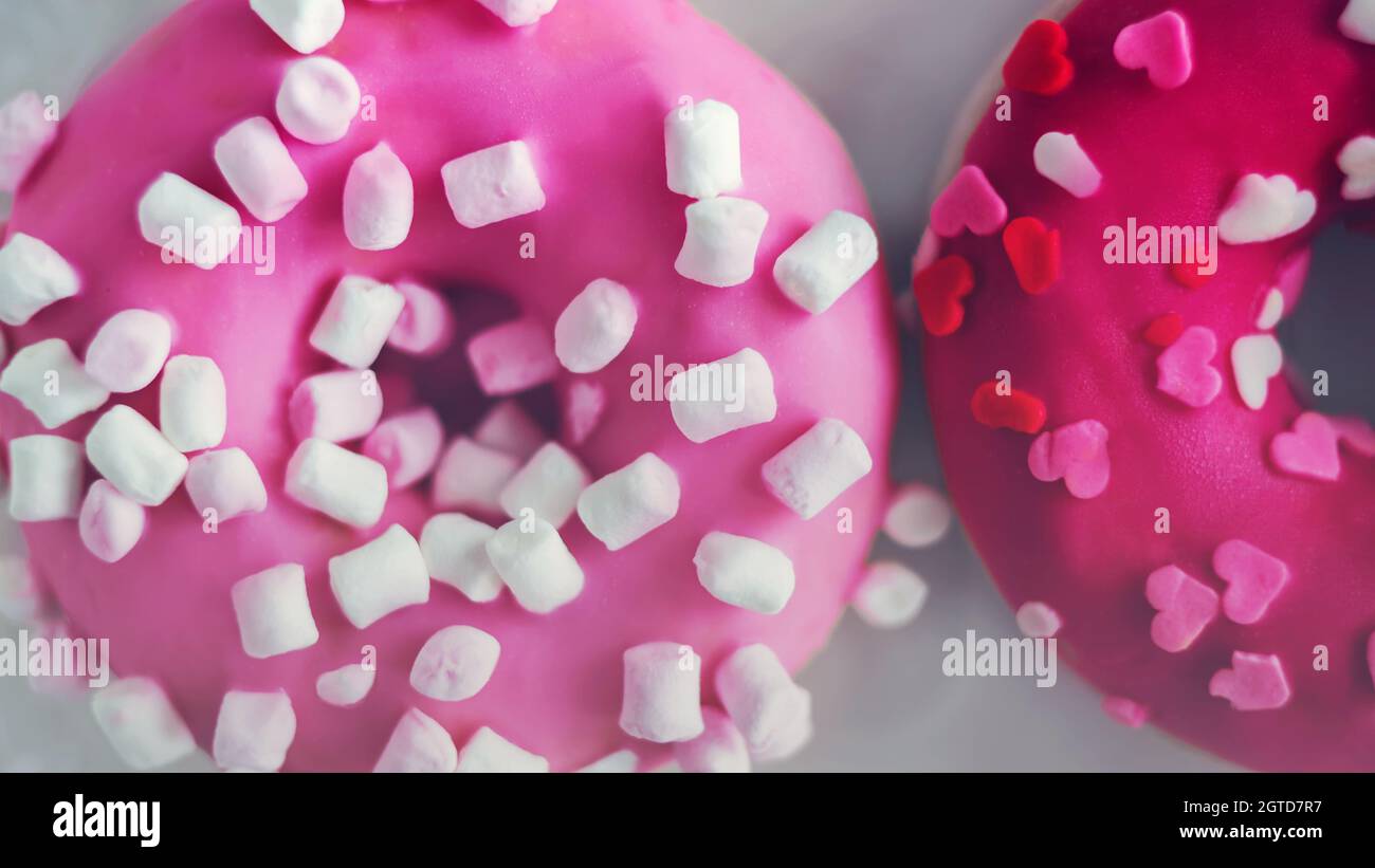 Love and doughnuts hi-res stock photography and images - Alamy