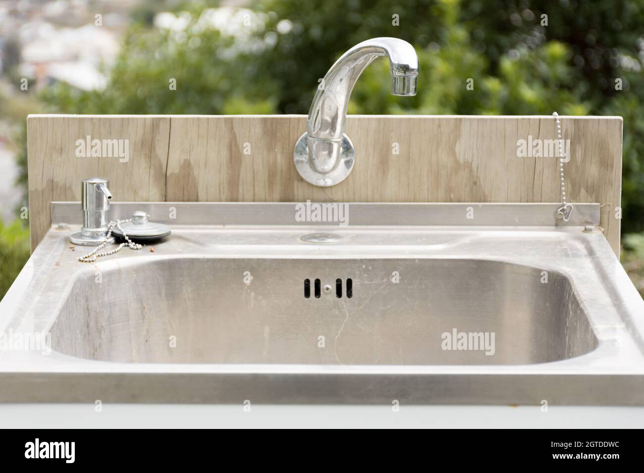 Front view of an outdoor stainless steel basin Stock Photo - Alamy