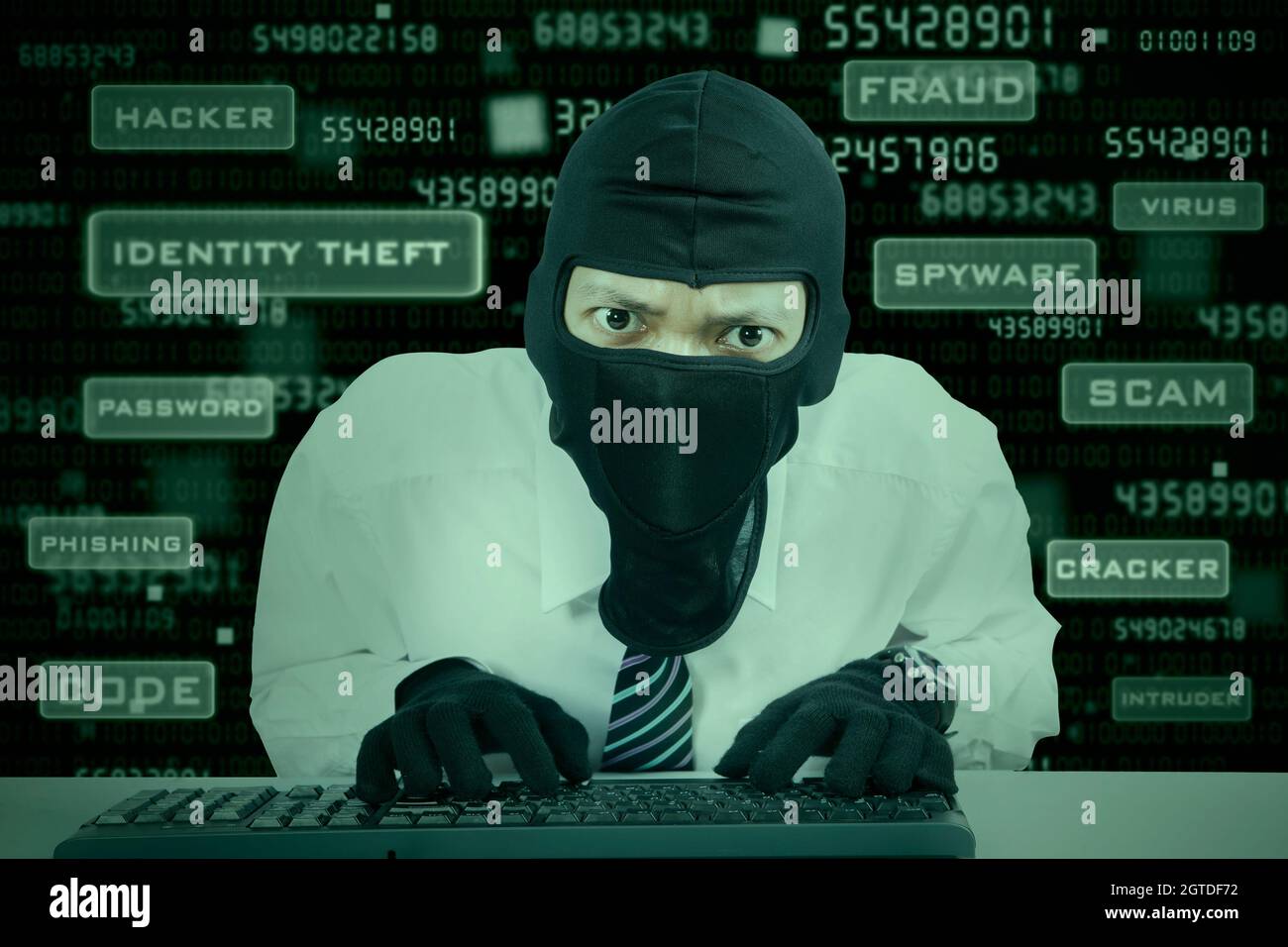 Portrait hacker mask binary code hi-res stock photography and images - Alamy
