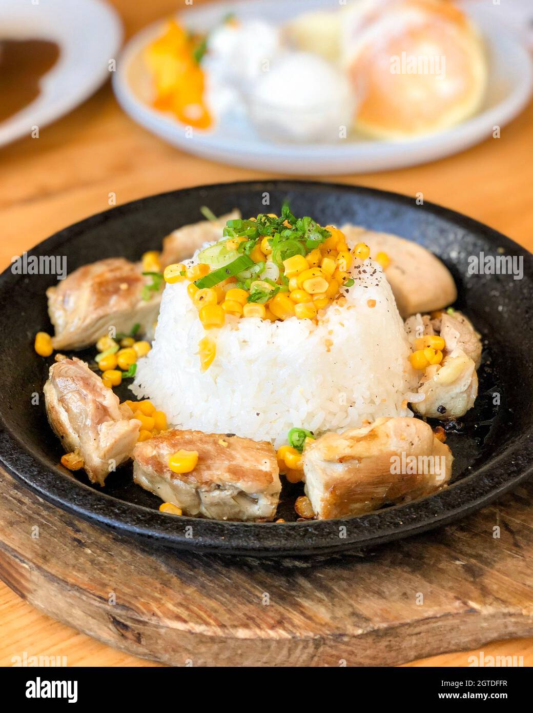 Chicken teppanyaki hi-res stock photography and images - Alamy