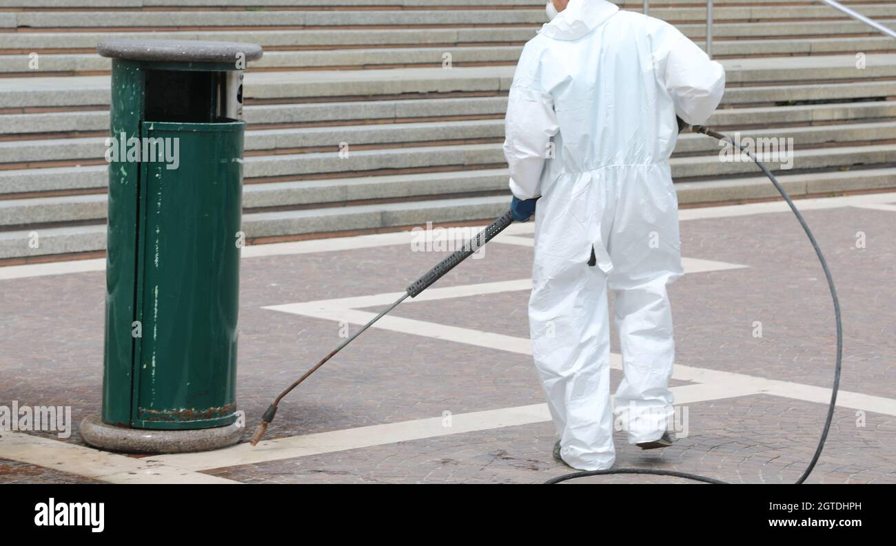Pressure washer bin hi-res stock photography and images - Alamy