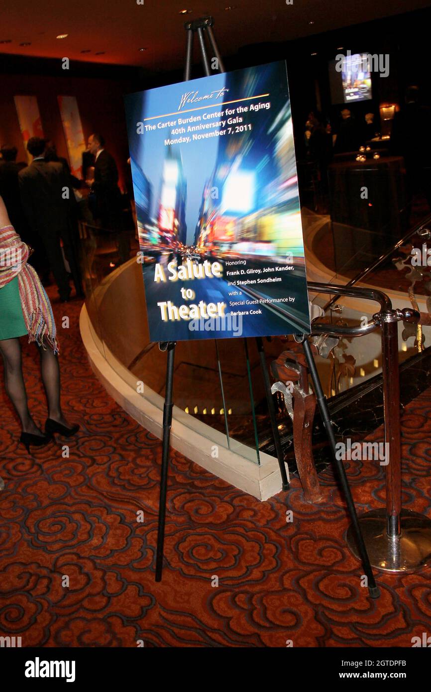 New York, NY, USA. 7 November, 2011. Atmosphere at the 40th Anniversary ...