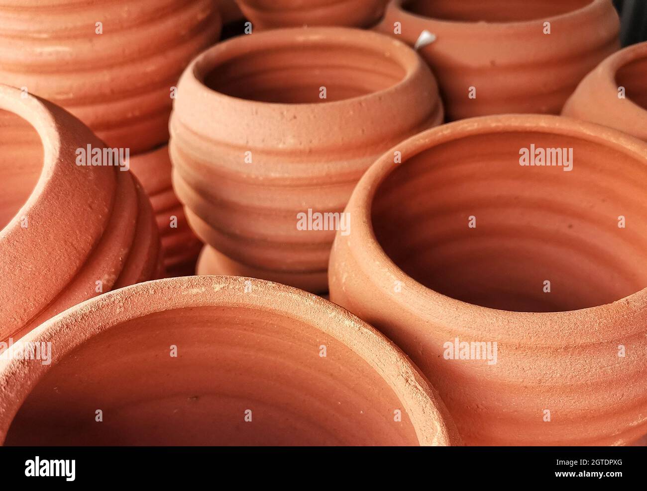 Pottery from indonesia hi-res stock photography and images - Alamy