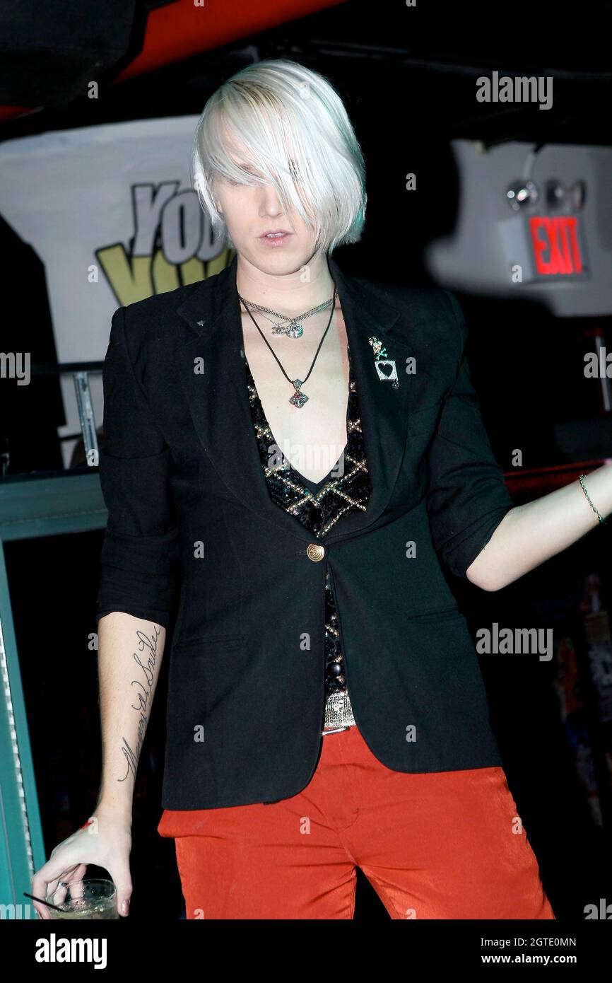 New York, NY, USA. 21 November, 2011. Ron Heichert at the Blind Tiger ...