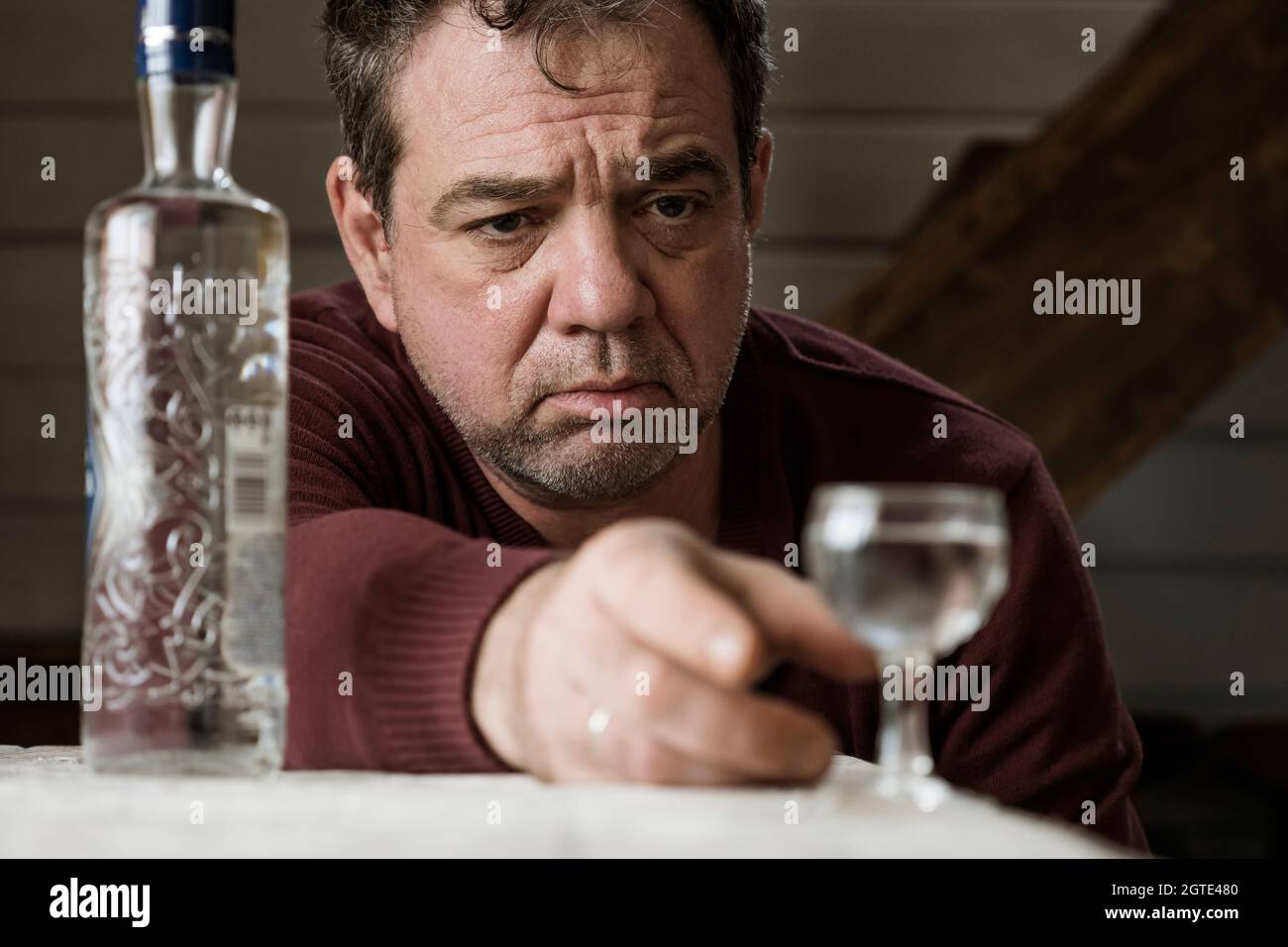 Russia vodka men hi-res stock photography and images - Alamy