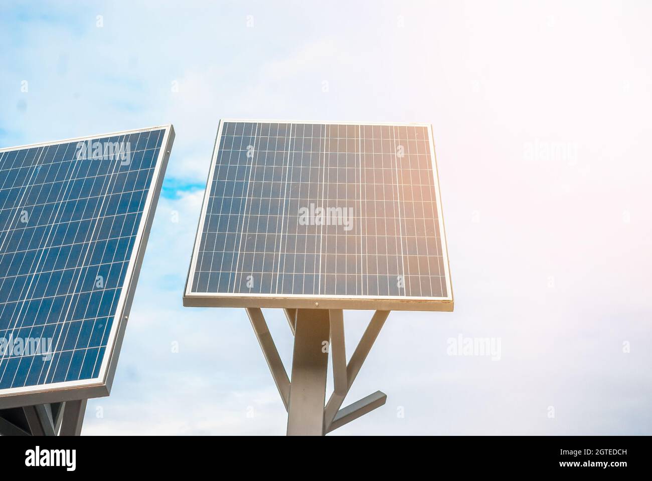 Electricity pillars hi-res stock photography and images - Alamy