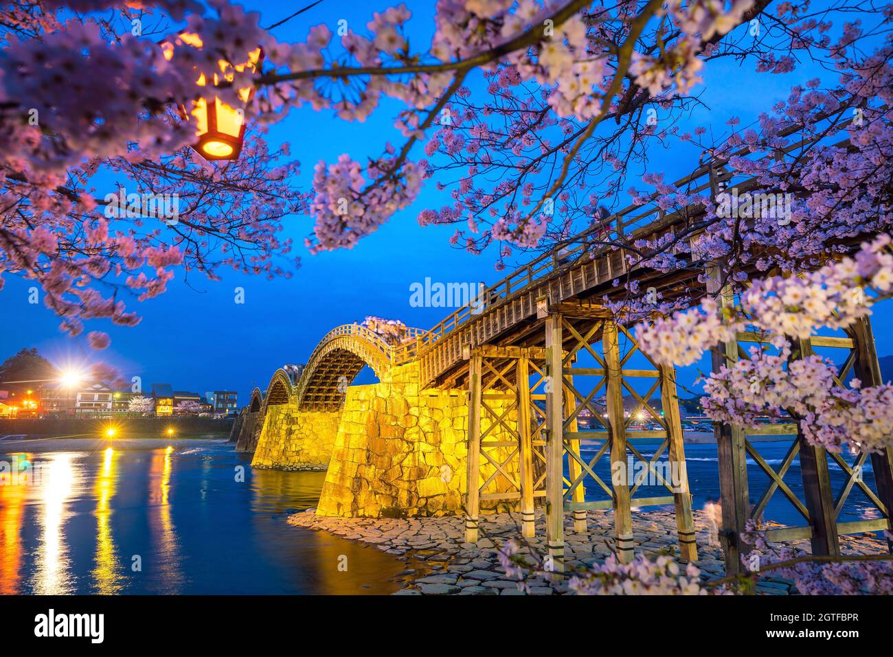 Cherry blossom Full Bloom at Kintaikyo Bridge , Japan Stock Photo - Alamy
