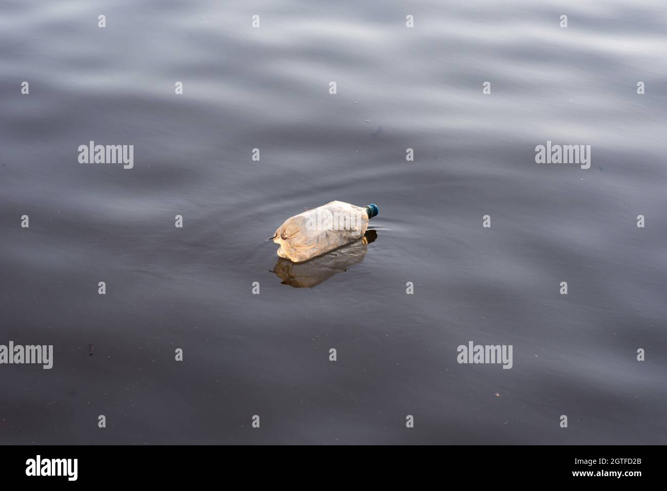 Fox river pollution hi-res stock photography and images - Alamy