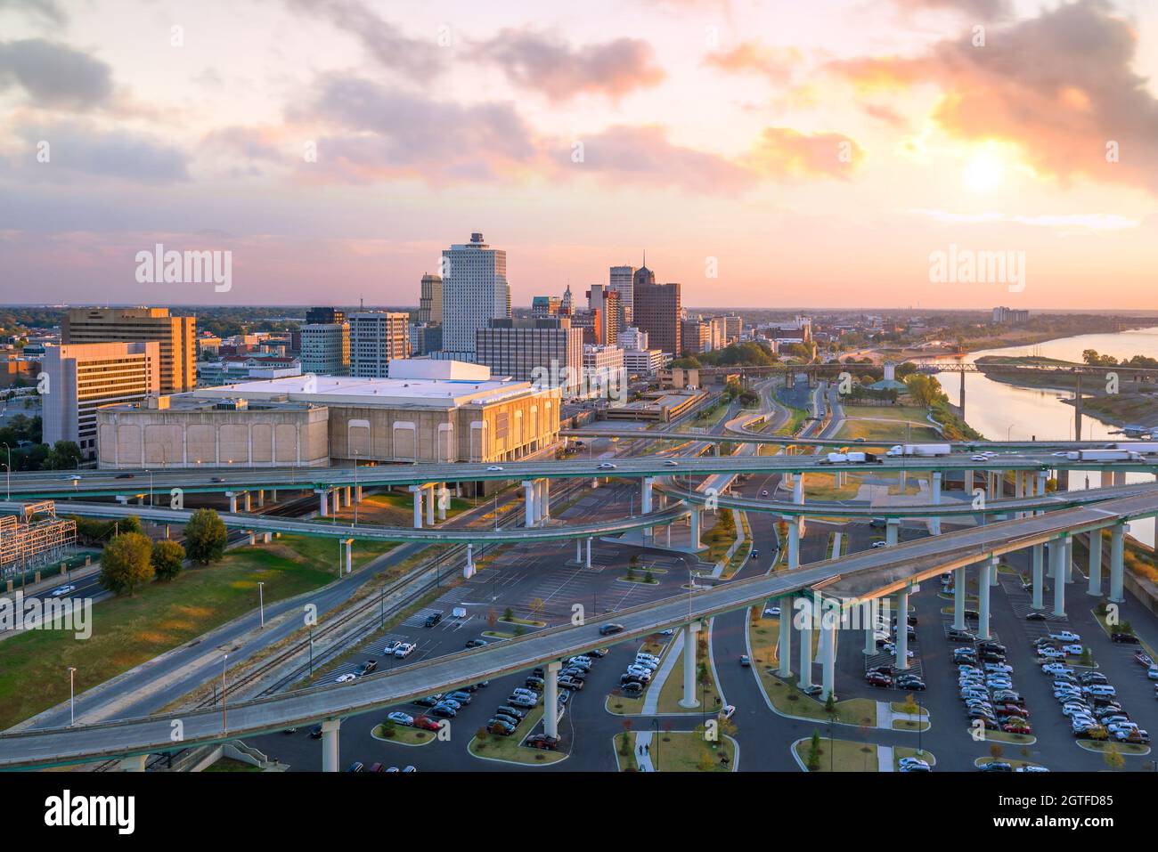 Aerial view of downtown Memphis skyline in Tennessee, USA Stock Photo ...