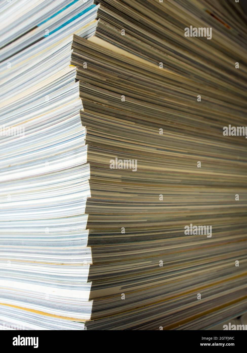Magazine spine hi-res stock photography and images - Alamy