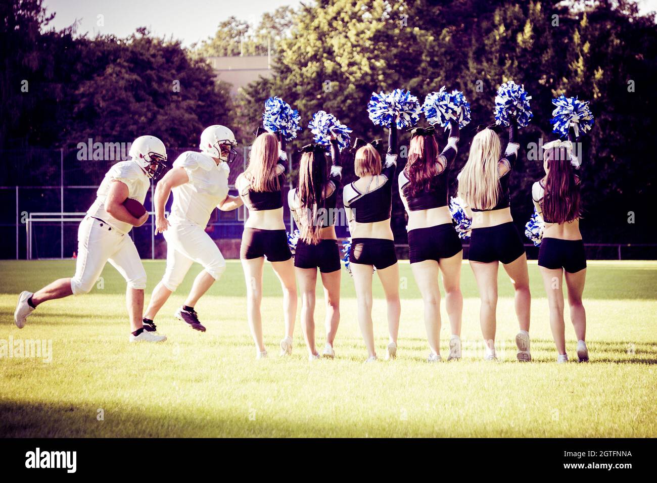 Dancing group of cheerleaders hi-res stock photography and images - Alamy
