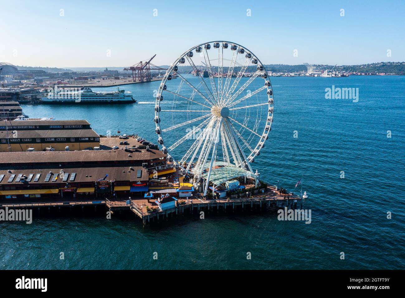 Aerial seattle waterfront hi-res stock photography and images - Alamy