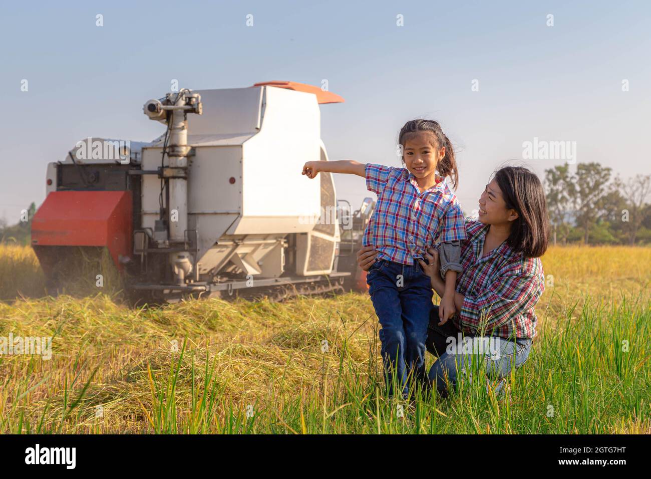 Women tractor driver hi-res stock photography and images - Alamy