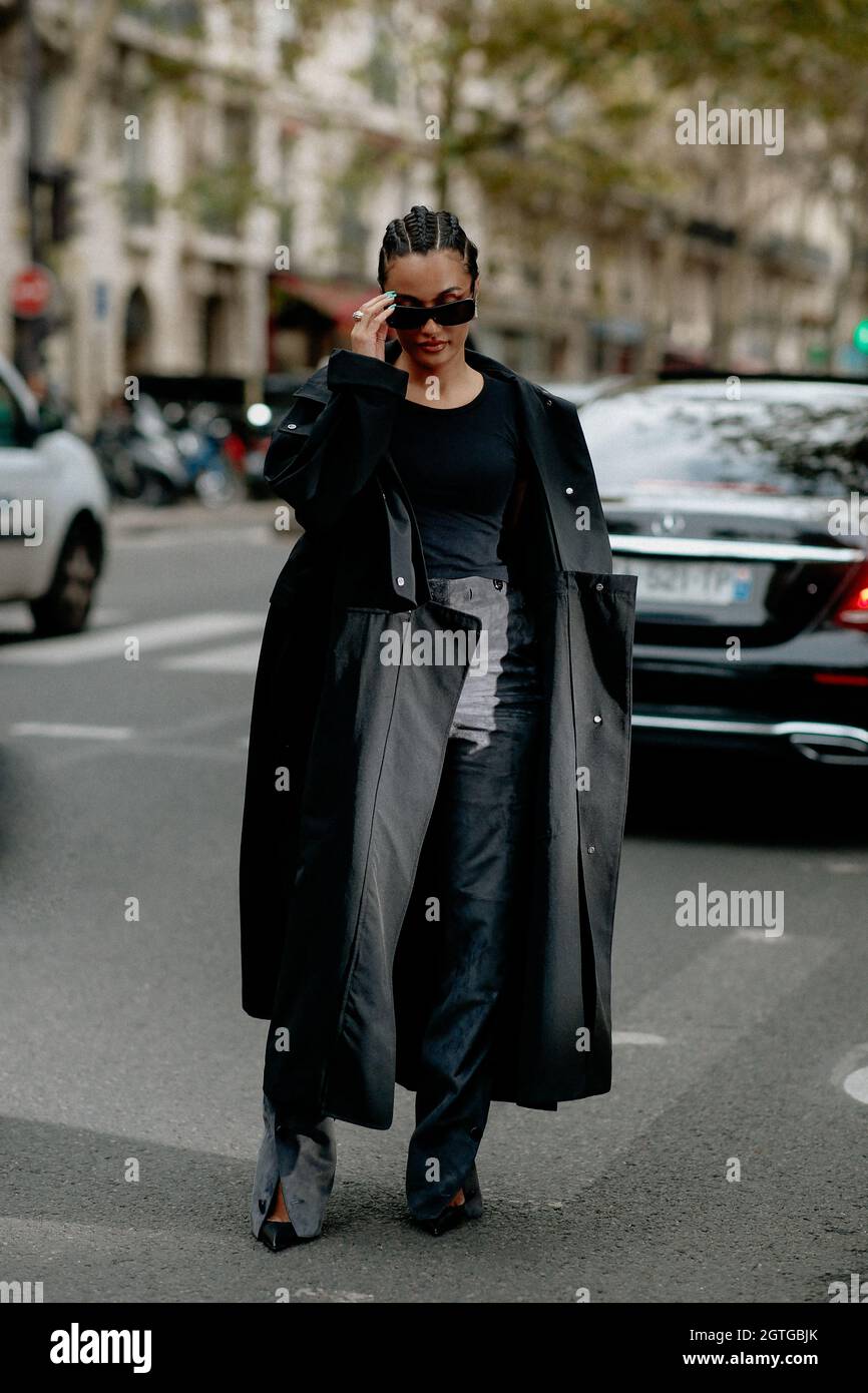 Paris, France. 01st Oct, 2021. Street style, Amina Muaddi arriving at ...
