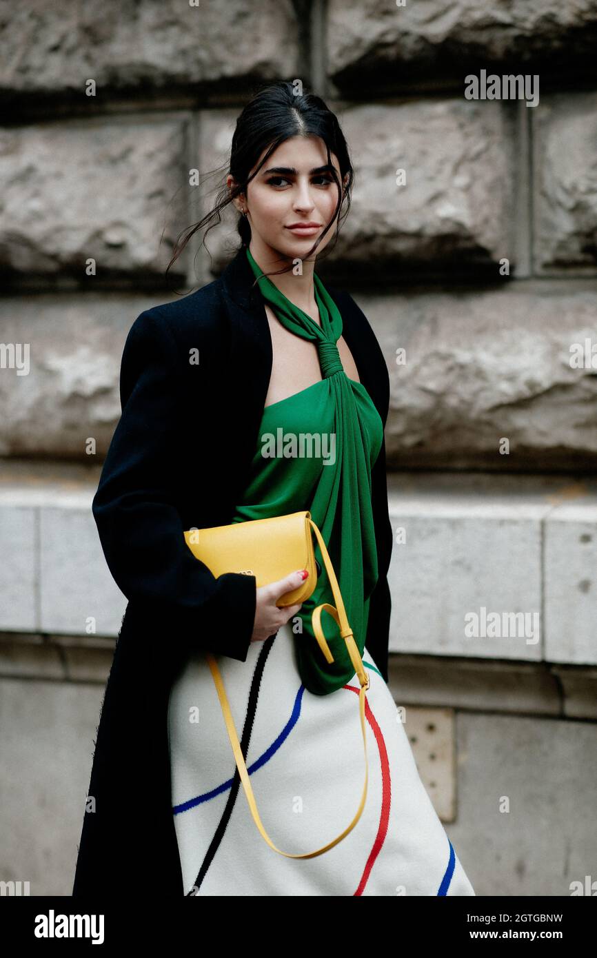 Paris, France. 01st Oct, 2021. Street style, Dima Al Sheikhly arriving ...