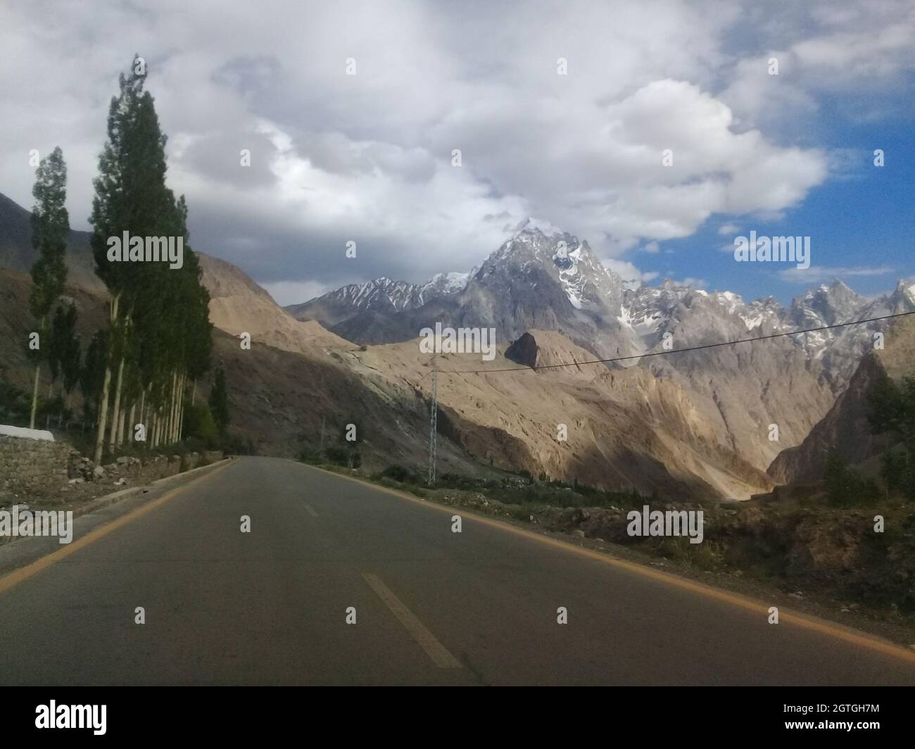 these pictures are of pakistan.its an Amazing beauty Beauty of Pakistan ...