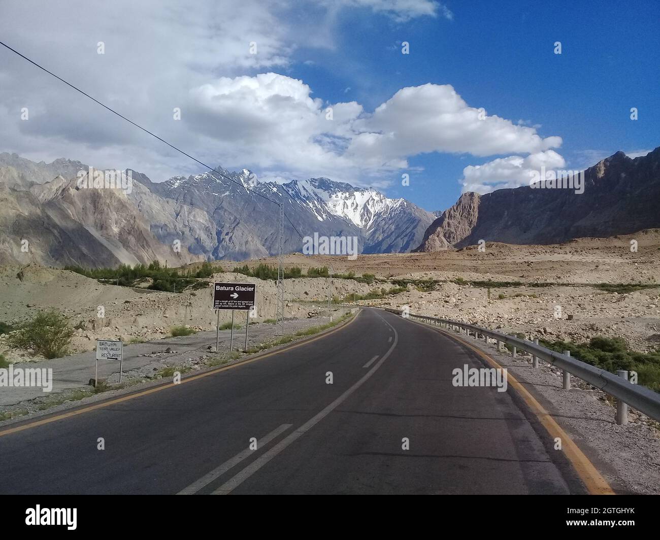 these pictures are of pakistan.its an Amazing beauty Beauty of Pakistan ...