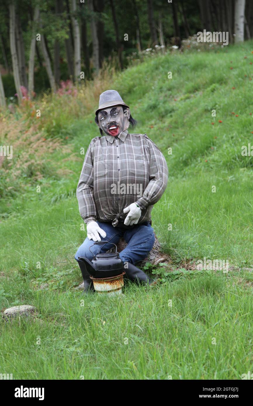 Full length dummy hi-res stock photography and images - Alamy