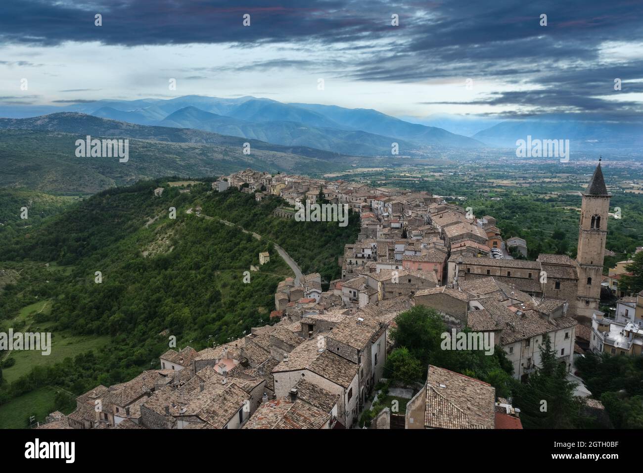 Sulmona abruzzo italy church hi-res stock photography and images - Alamy