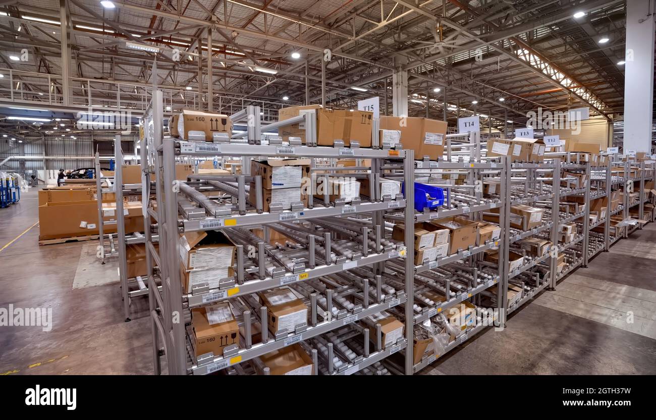 Cargo high loaders hi-res stock photography and images - Alamy