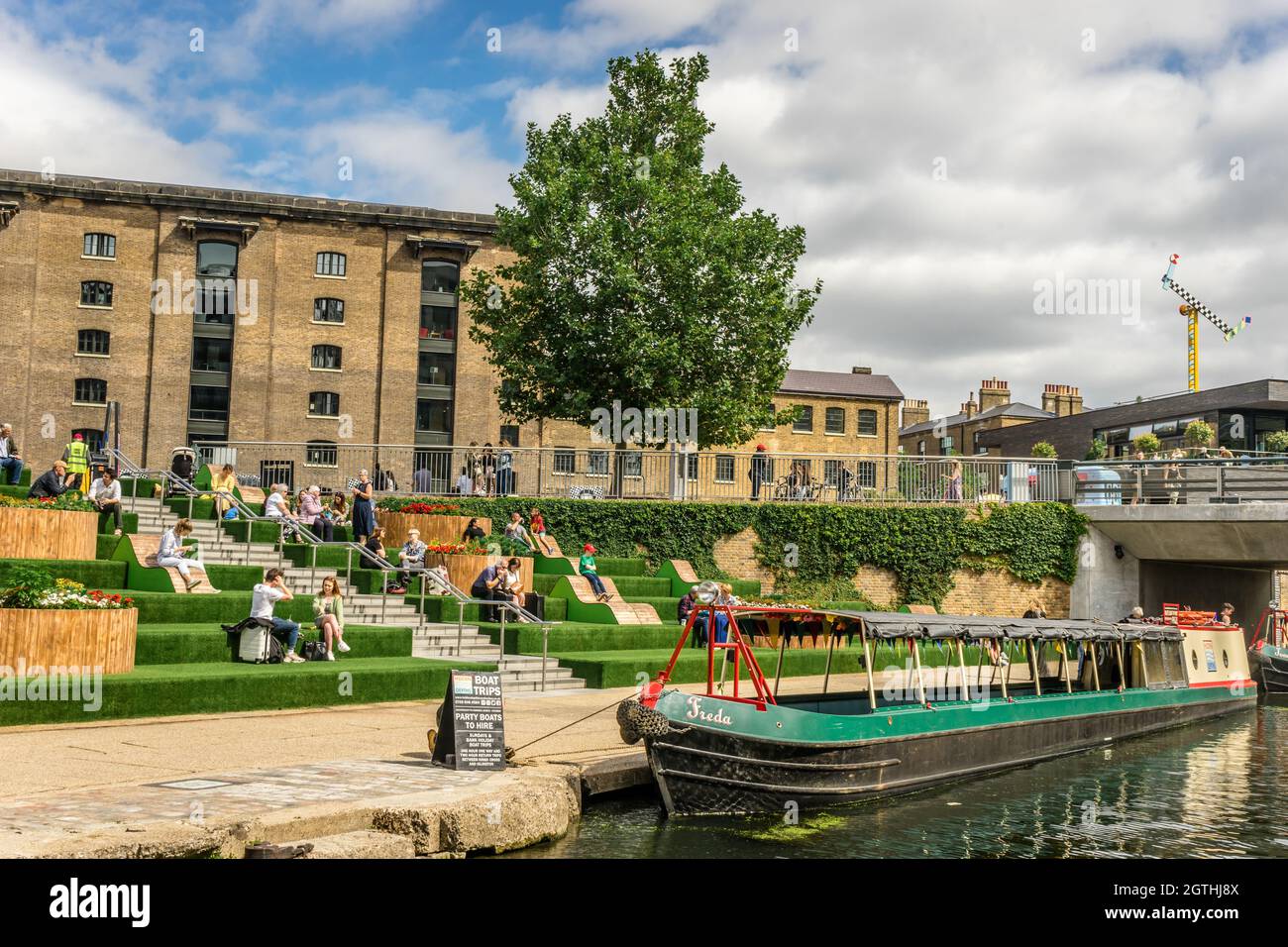 Central St Martin's, Kings Cross, London Stock Photo - Alamy