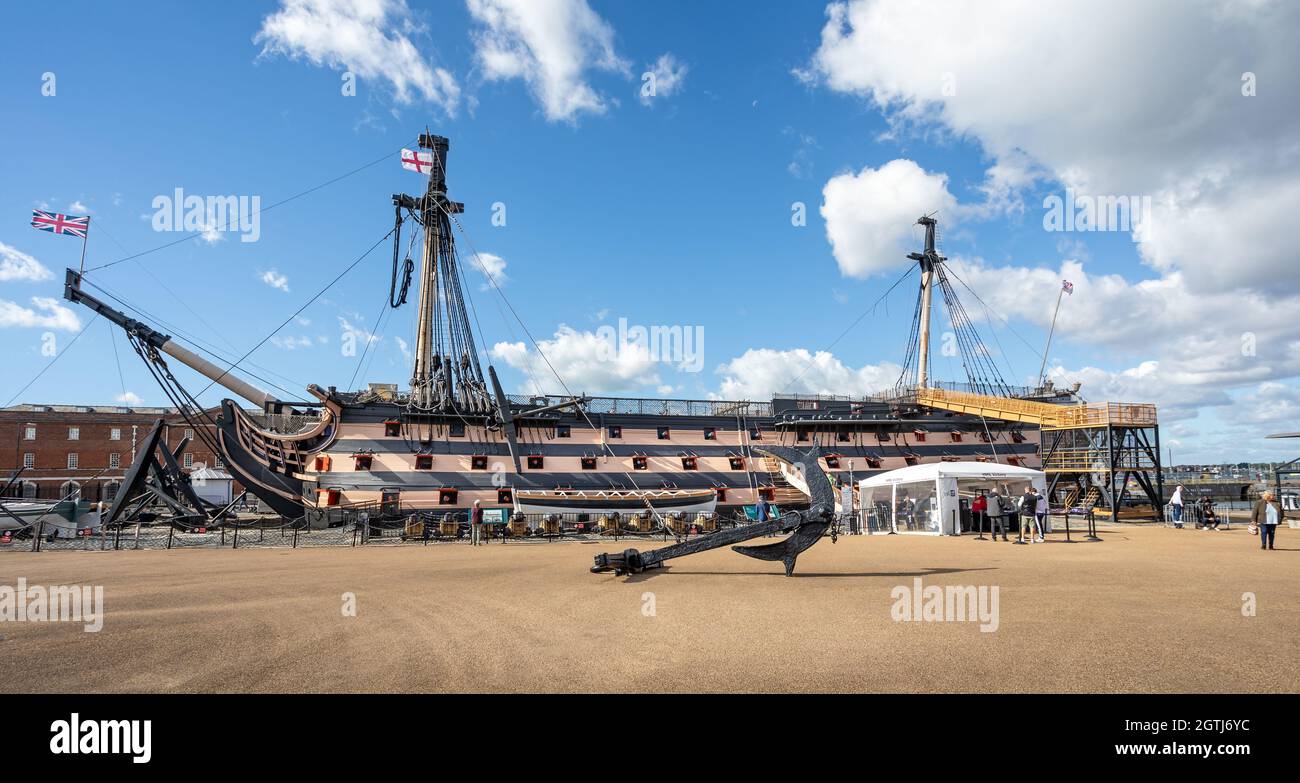Side on view of HMS Victory, Lord nelson's flagship, on display at ...