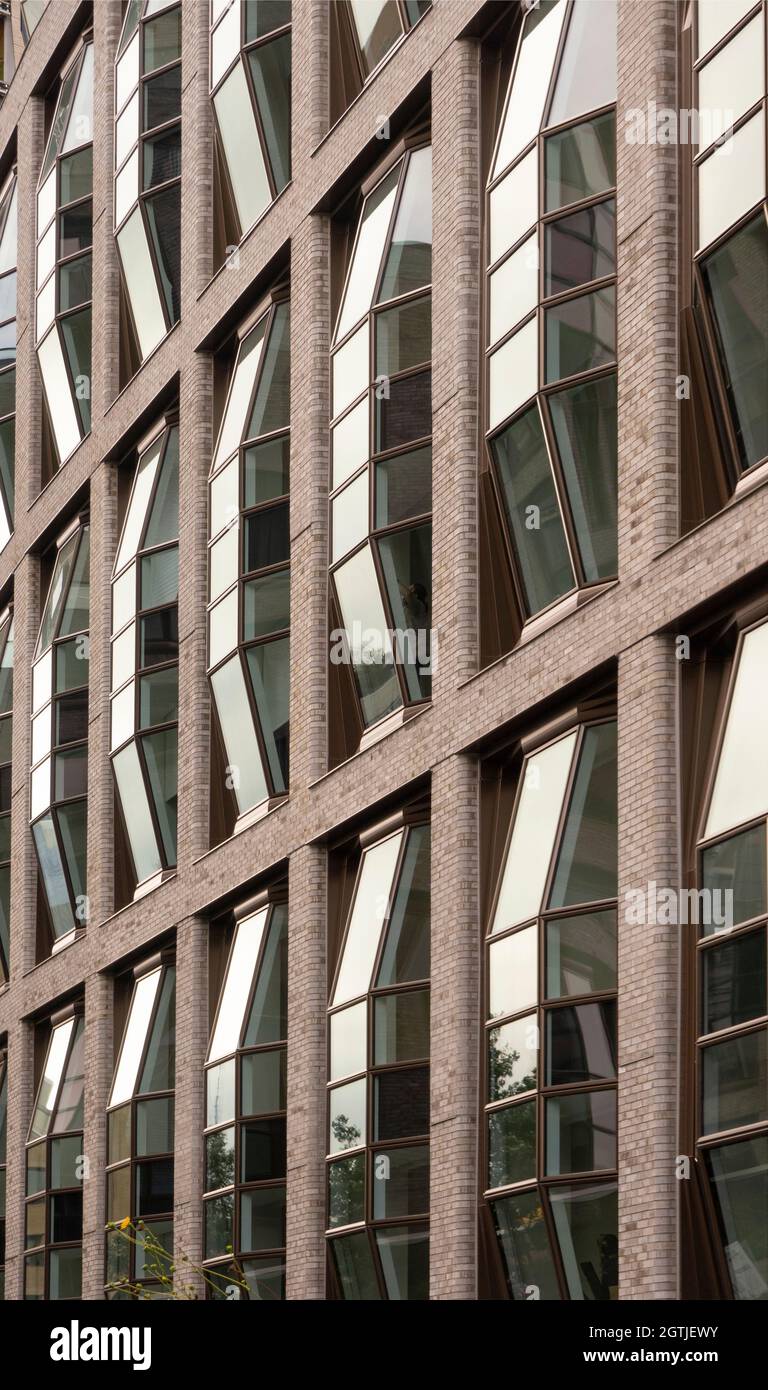 Lantern house condos next to the High Line park in Chelsea Manhattan ...