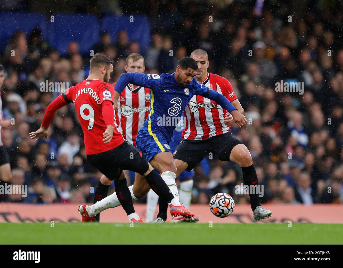 Stamford Bridge, Chelsea, London, UK. 2nd Oct, 2021. Premier League ...