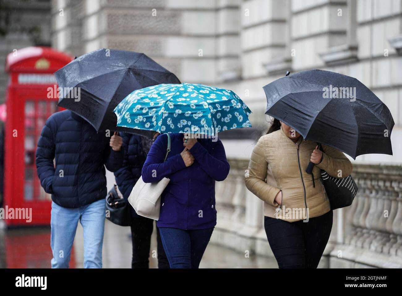 London flooding 2021 hi-res stock photography and images - Alamy
