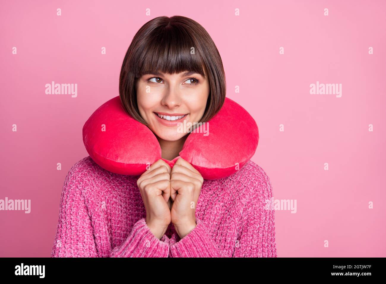 Photo of attractive young happy dreamy woman look empty space wear neck ...