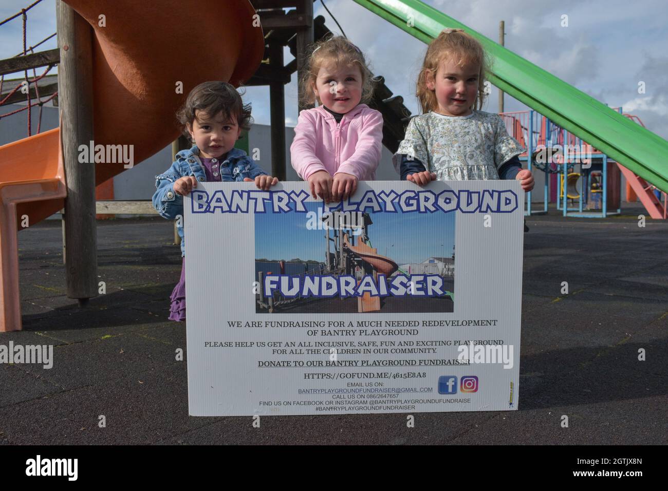 Bantry, West Cork, Ireland. 2nd October 2021Locals in Bantry are ...