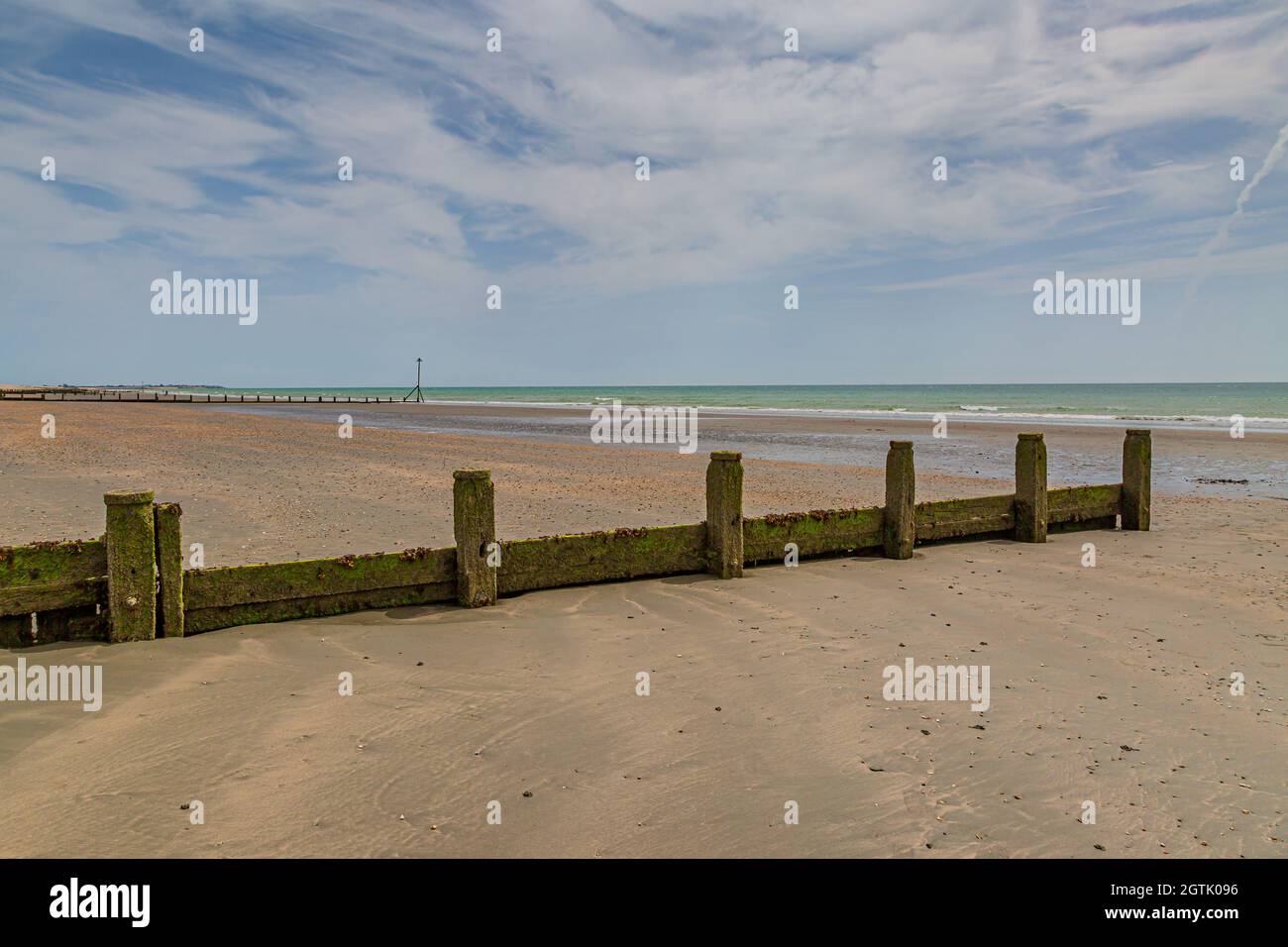 Bracklesham bay beach hi-res stock photography and images - Alamy