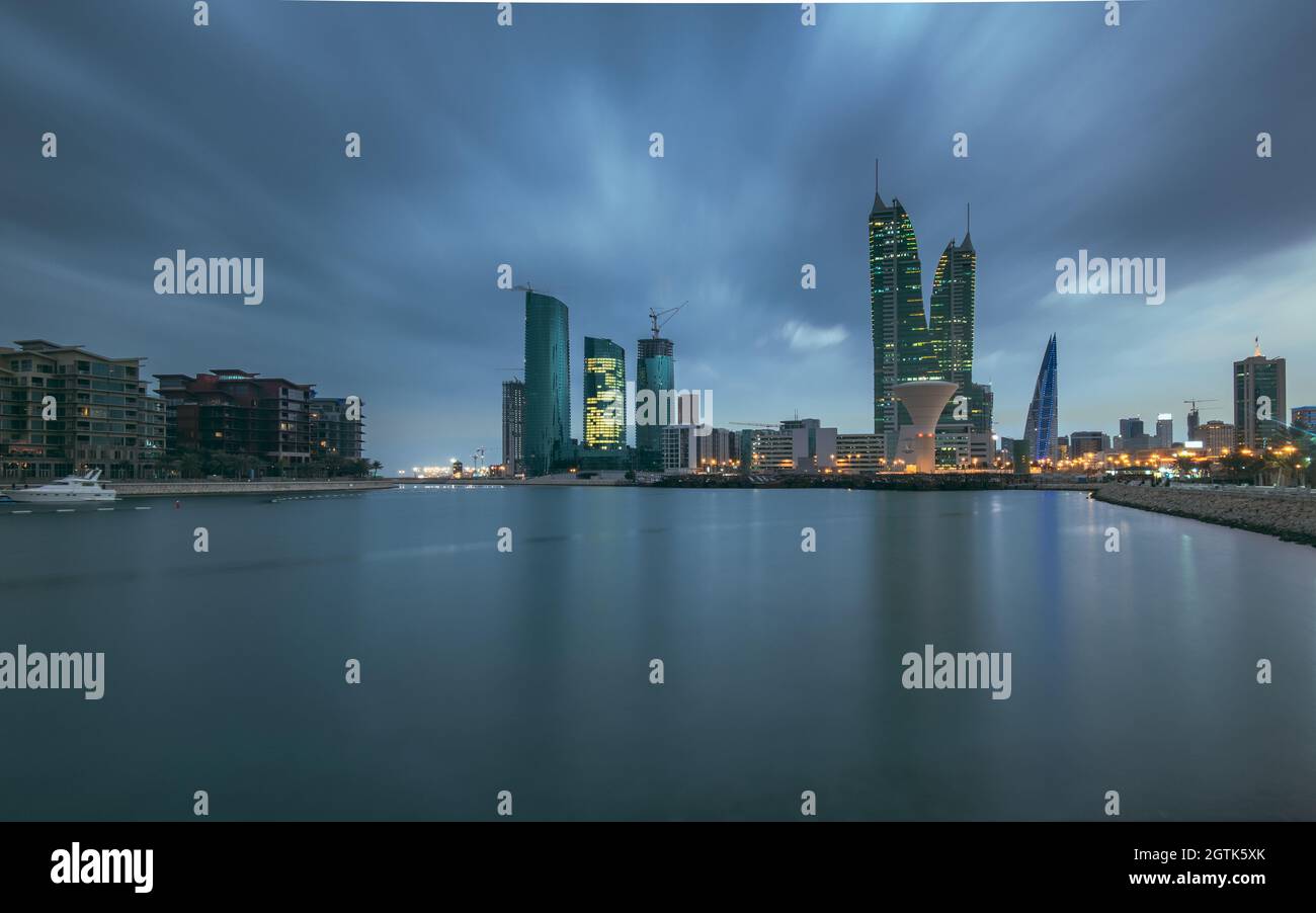 Bahrain manama downtown skyline hi-res stock photography and images - Alamy
