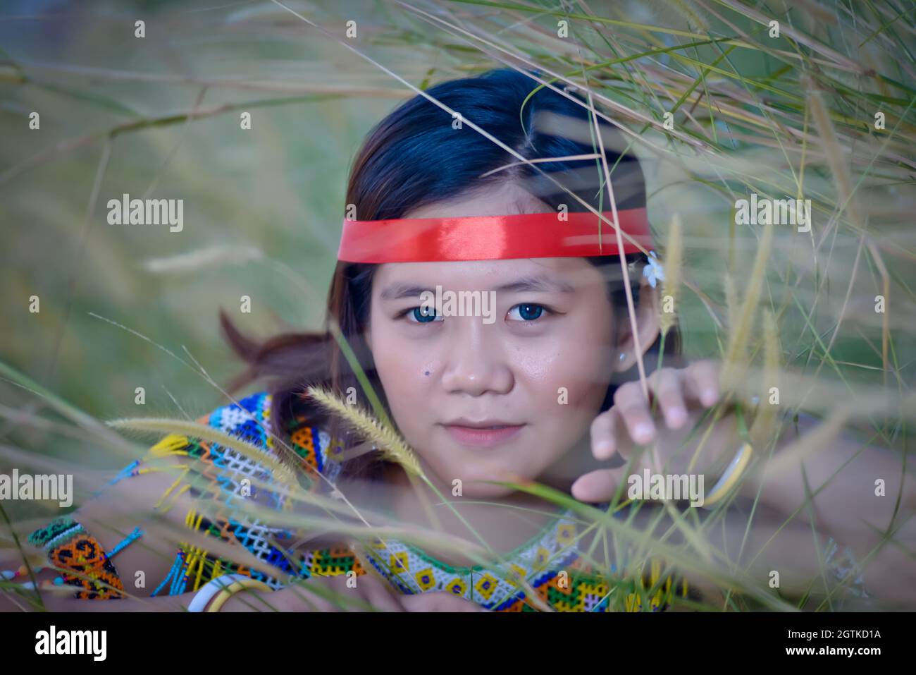 Borneo tribe women hi-res stock photography and images - Alamy
