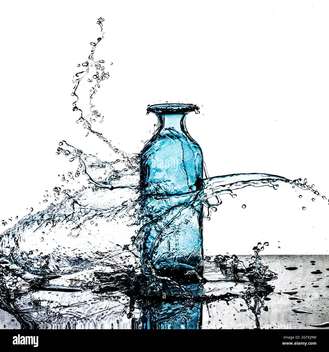 Bottle splash hi-res stock photography and images - Alamy