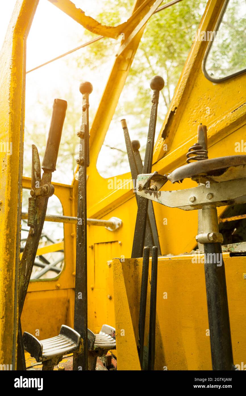 Inside digger bucket hi-res stock photography and images - Alamy