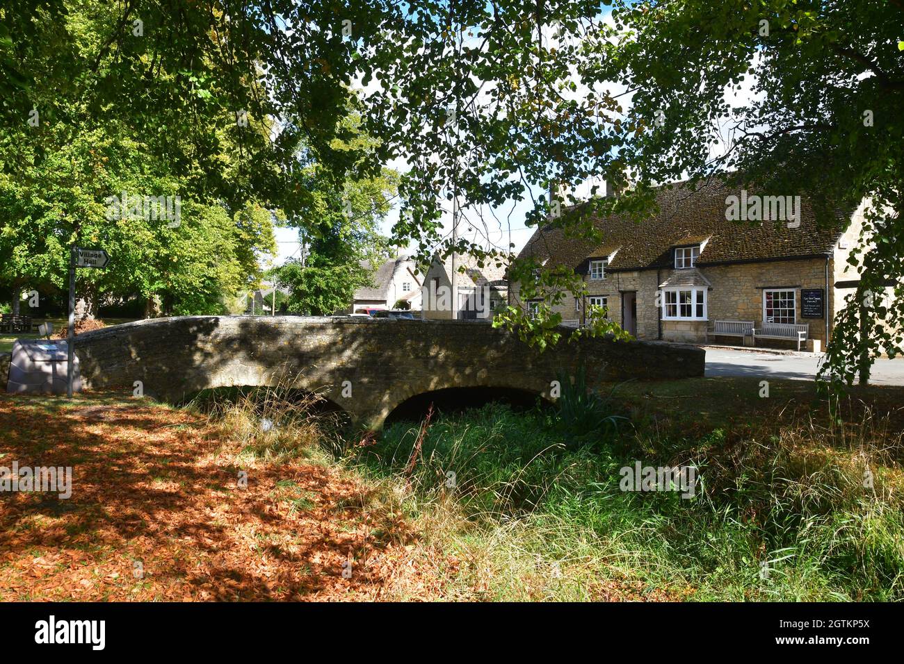 Bridge cottage heritage centre hi-res stock photography and images - Alamy