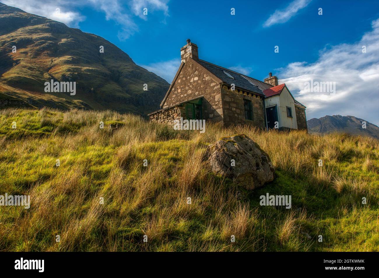 The Hadden-Woodburn Memorial Hut a mountain Bothy in Glenlicht, Kintail ...