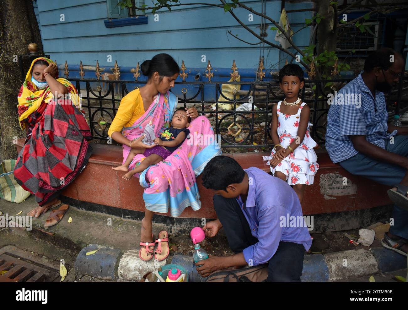 Baby in kolkata hospital hi-res stock photography and images - Alamy