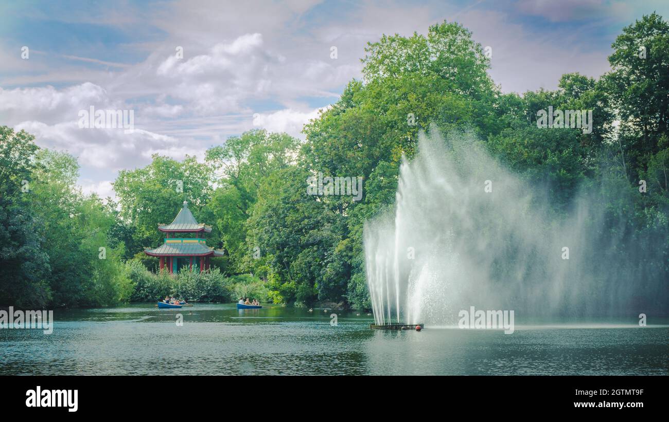 Boating Lake, Victoria Park, London Stock Photo - Alamy