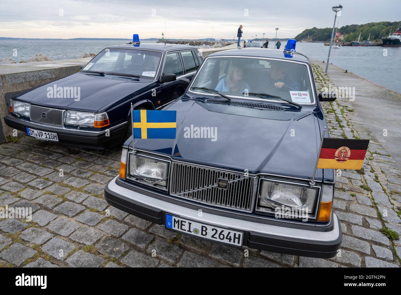 Sassnitz, Germany. 02nd Oct, 2021. Former GDR government cars drive ...
