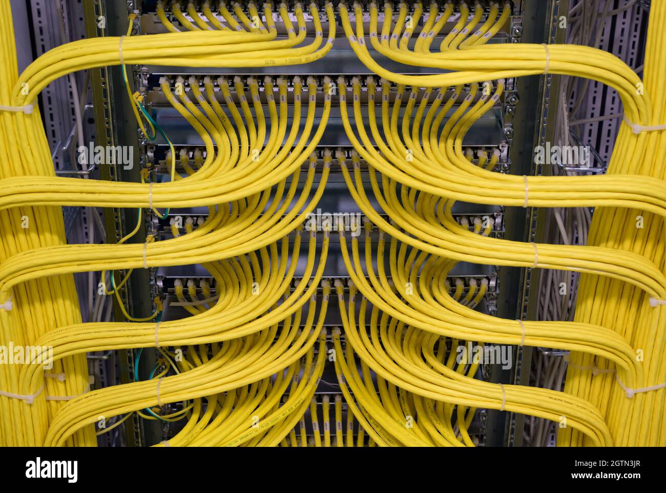 Cable rj45 hi-res stock photography and images - Alamy