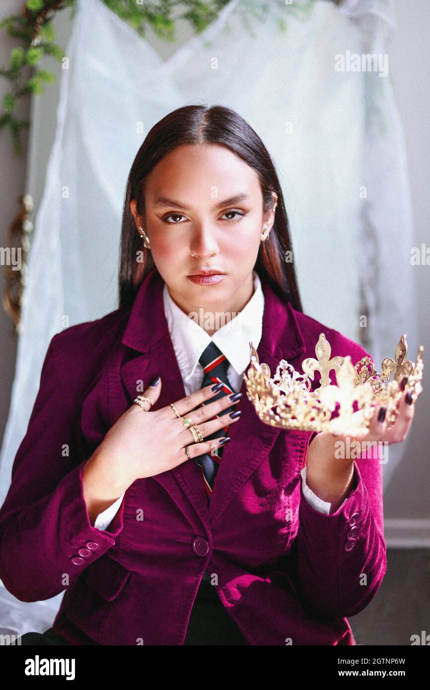 Holding a crown hi-res stock photography and images - Alamy