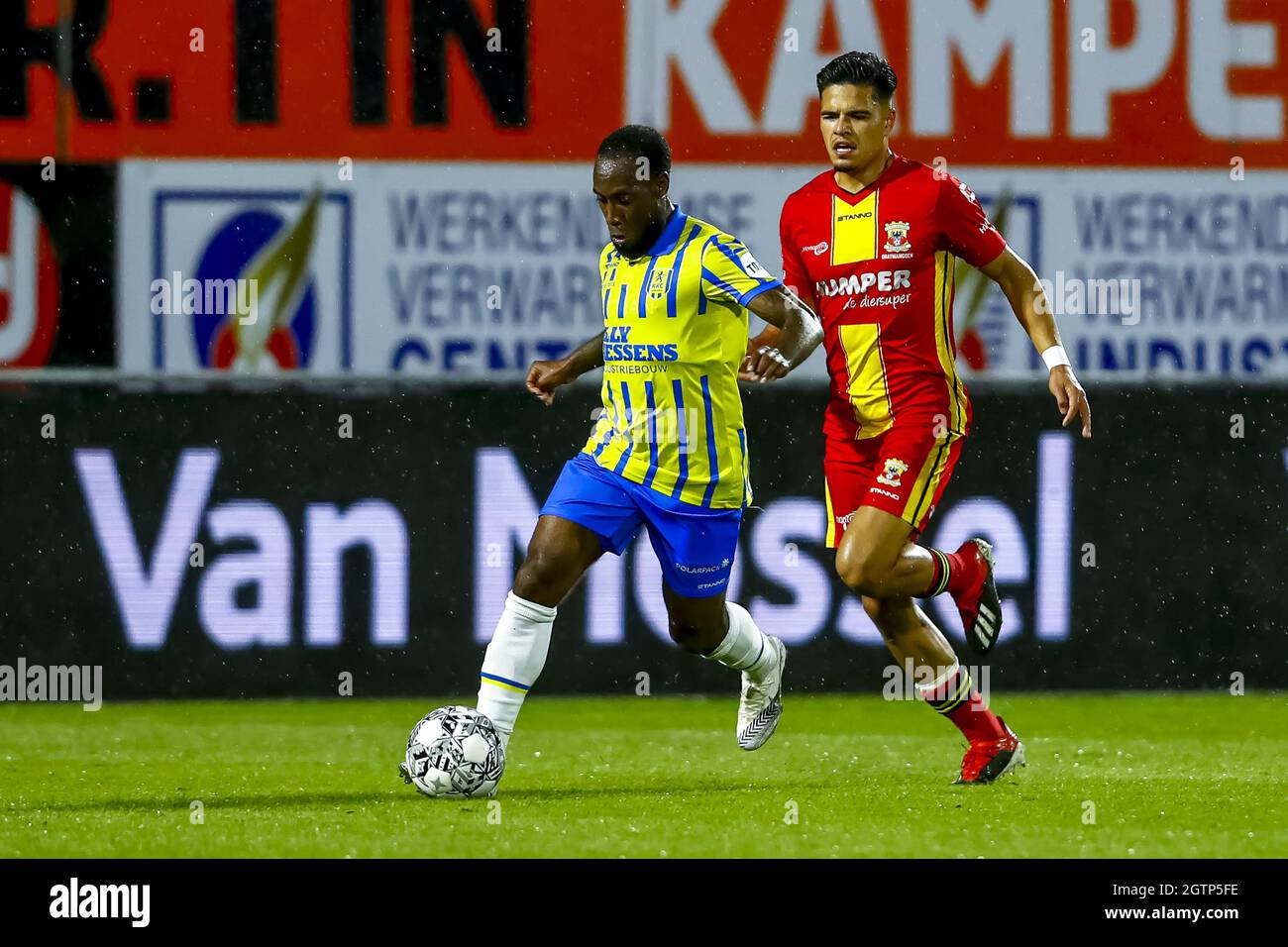 WAALWIJK, Mandemakers Stadium, 02-10-2021 , season 2021 / 2022 , Dutch Eredivisie. during the ...