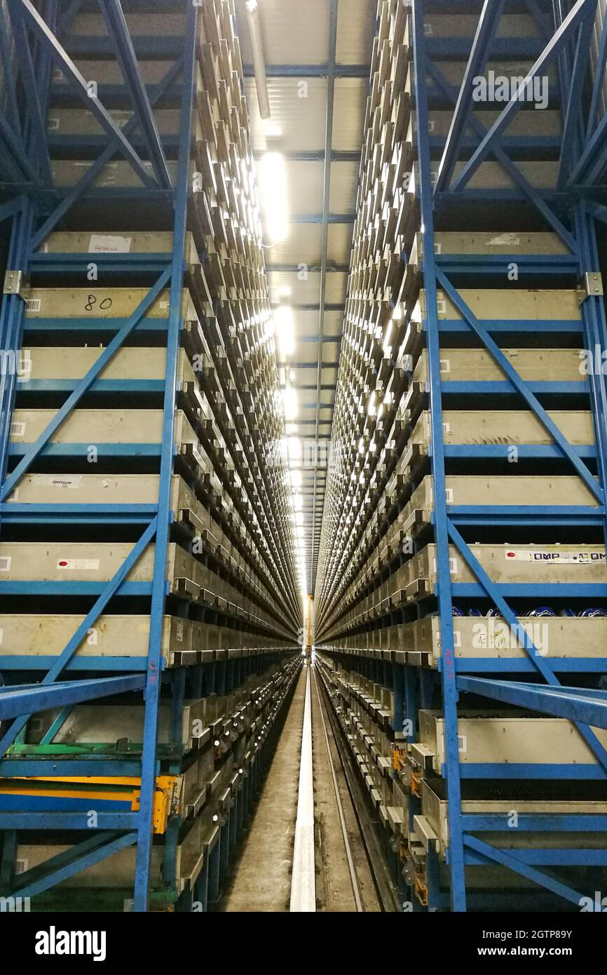 Authomatic hi-res stock photography and images - Alamy